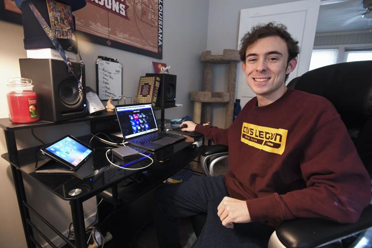 Lafayette graphic designer working for NBA, eSports teams | Business ...