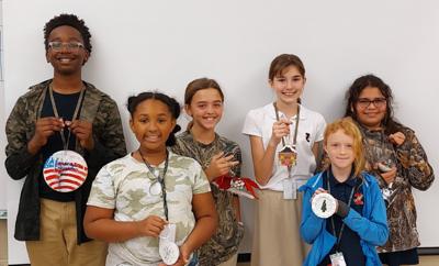 Copper Mill students create ornaments for the Governor’s Mansion Christmas tree | Zachary ...