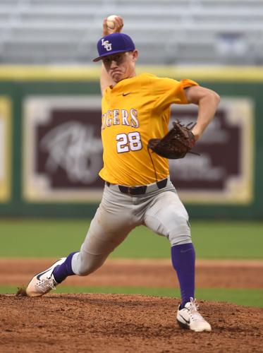 'Let me see who you are.' With a dozen new pupils, this fall is a ...