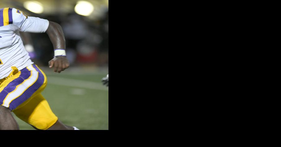 A Lutcher sophomore lead the way for the Bulldogs for another playoff ...