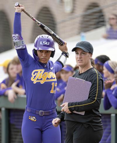 LSU softball impresses coach Beth Torina during 10-0 start | LSU | theadvocate.com