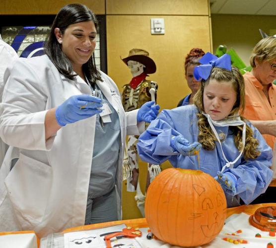 Photos: 'Operation Pumpkin' puts kids, doctors together to carve ...