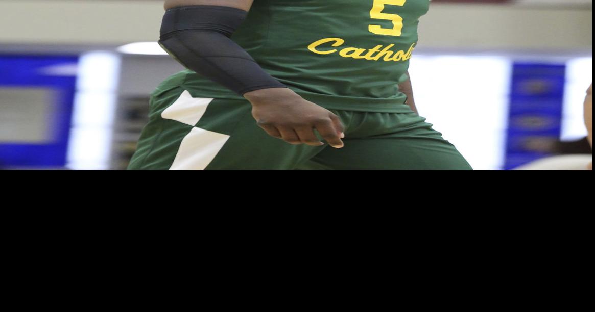 Watch LSU-bound Naz Reid throw down massive Alley-Oop to seal New ...