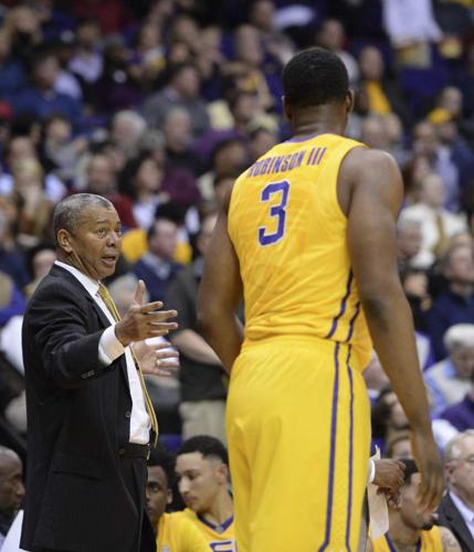 No contest: Tim Quarterman powers LSU to a convincing 85-67 victory ...