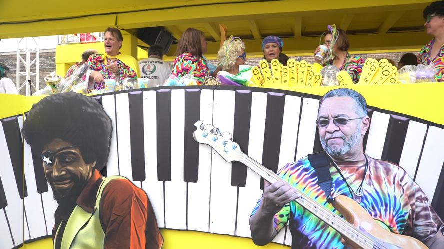 Tucks parade's Funky Uncle Lounge float to double as stage at free ...