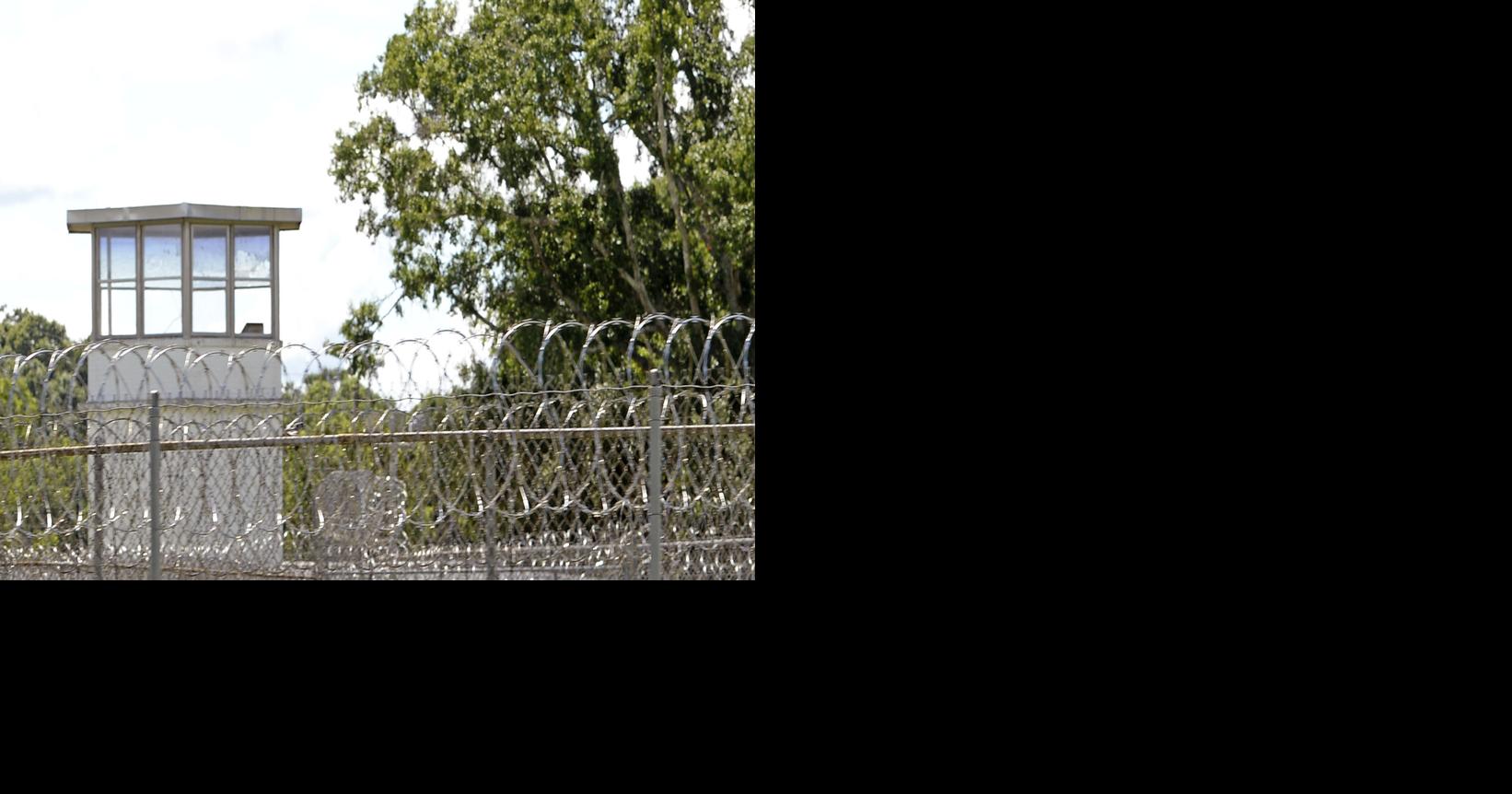 Prison guard accused of smuggling tobacco, lighters into Dixon ...
