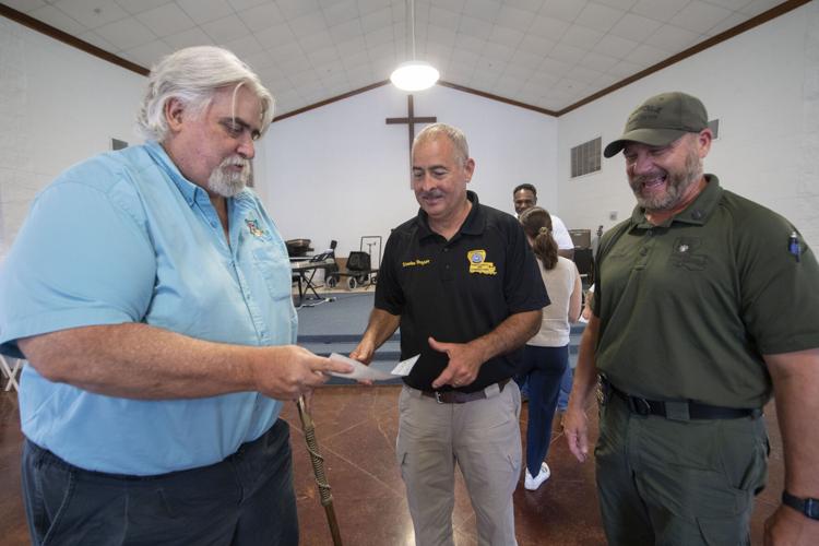 In Angola, inmates train dogs to help vets with PTSD: 'A builder ...