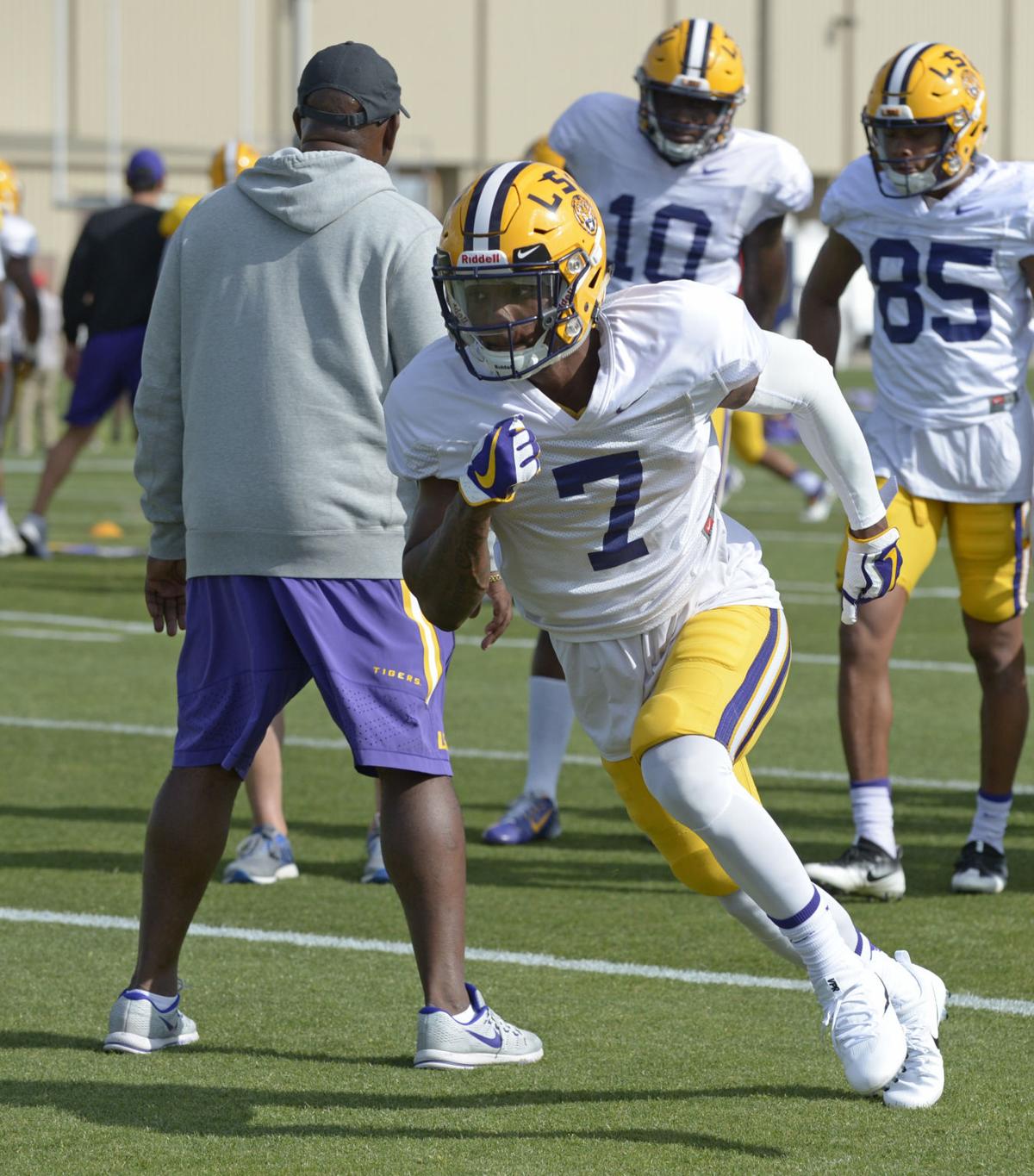 LSU's Jonathan Giles, four other Louisiana receivers, on Biletnikoff ...