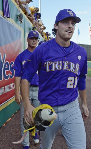 Rally Possum returns: LSU baseball's surprise mascot makes comeback, in ...