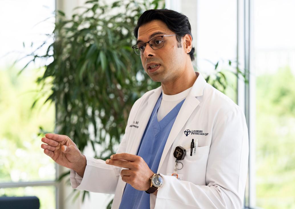 Lourdes surgeon demonstrates robot at Lafayette, LA hospital | News ...