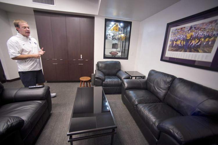 Look inside LSU locker room: Pristine helmets, perfect lockers, search ...