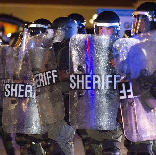 After peaceful start, protesters block Siegen and East Baton Rouge ...