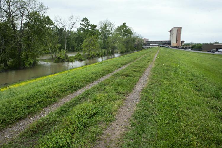 Bike path on Baton Rouge levee set for big upgrade | News | theadvocate.com