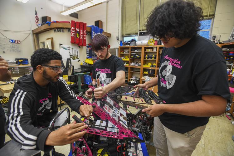 Lafayette robotics team heads to world championship | Education ...