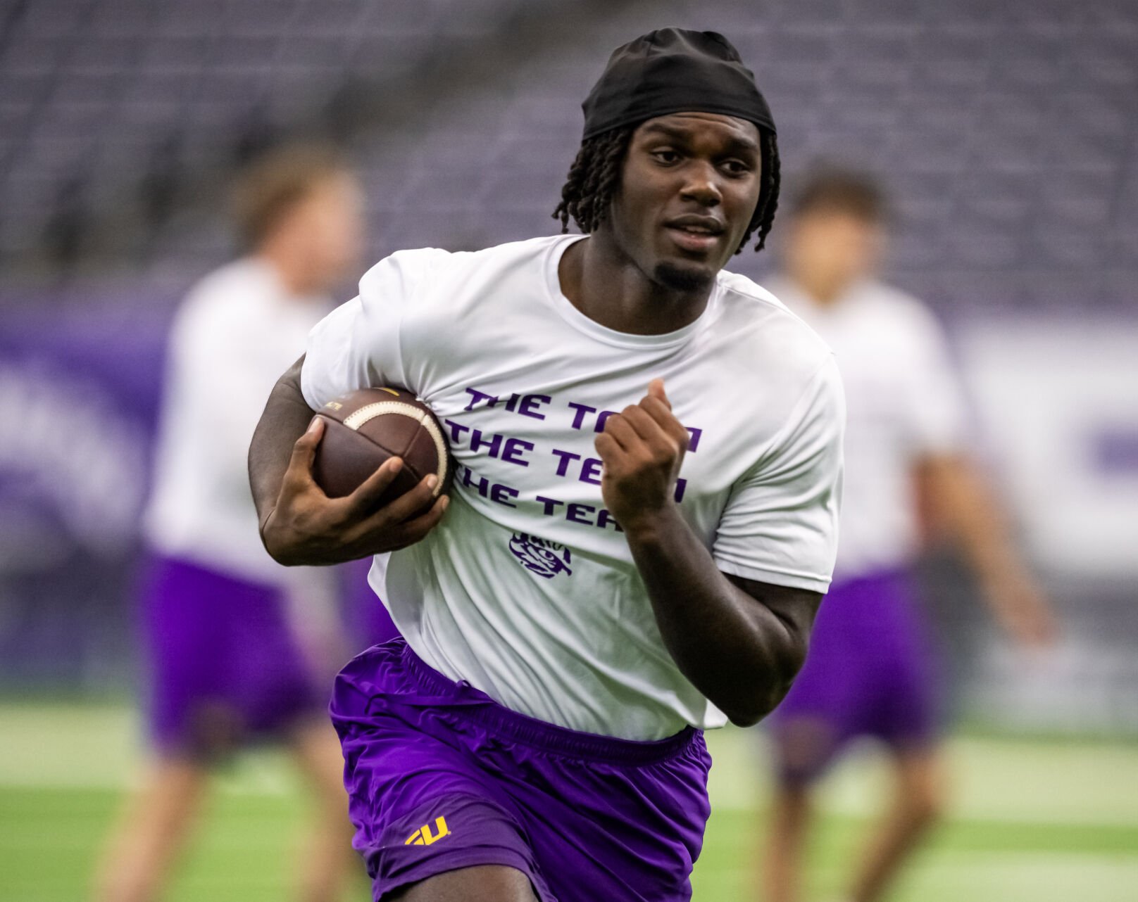 NO.lsubowlfriday.122725_4525 MJ.JPG | | theadvocate.com