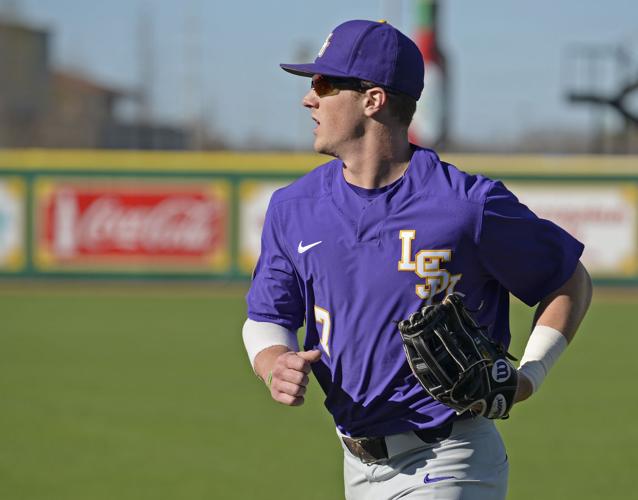 LSU junior Greg Deichmann cleared to return less than a week after ...