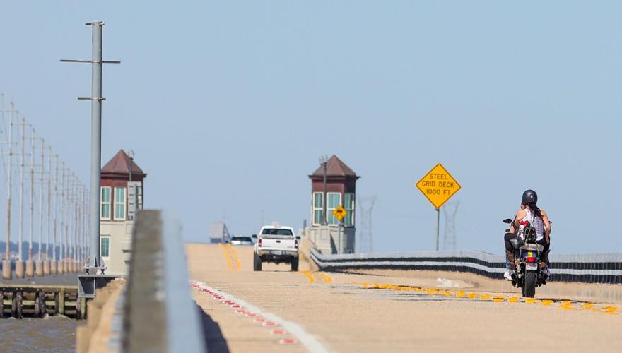 Two La. senators want to name a bridge after Jimmy Buffett | Business ...