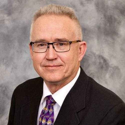 Rhett Stout is new veterinarian-caregiver for Mike VII | Entertainment ...