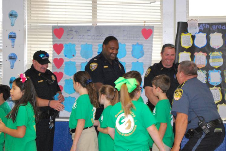 Lewis Vincent Elementary students Back the Blue | Livingston/Tangipahoa ...