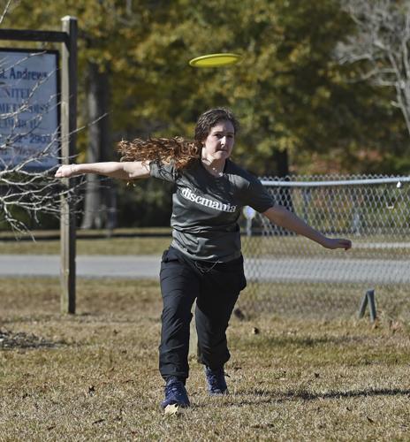 Did you know there's such a thing as pro disc golfers? Baton Rouge has ...