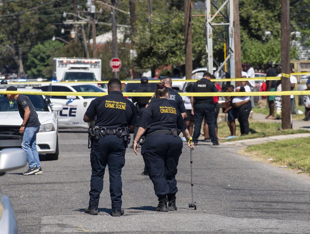 Teen arrested in fatal shooting of 17-year-old outside grocery store ...