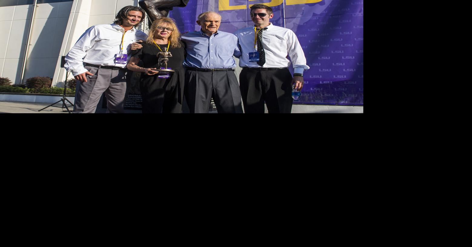 Photos: LSU Unveils Pete Maravich Statue | Multimedia | theadvocate.com