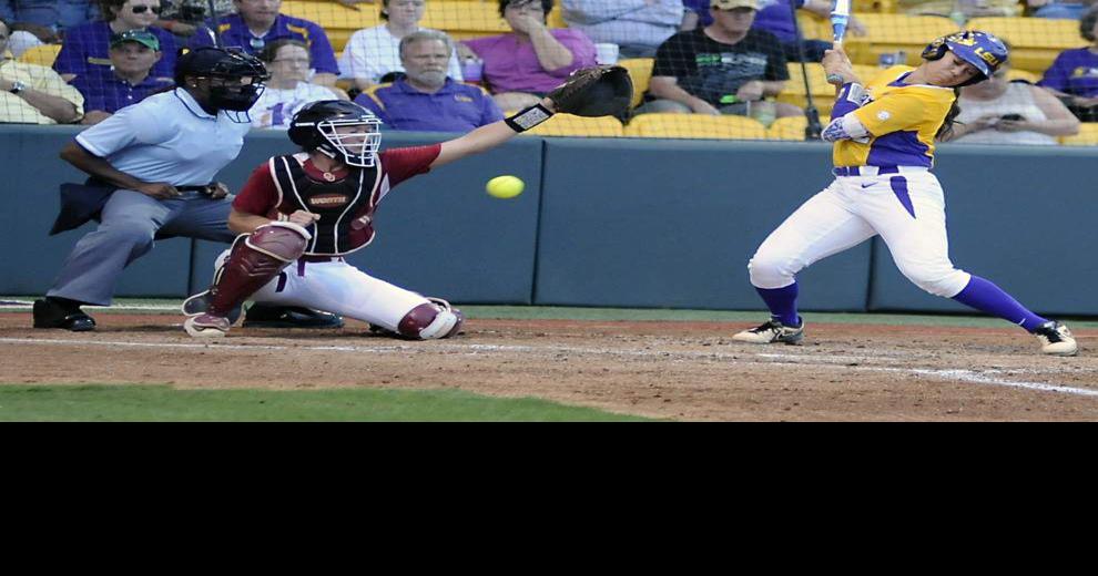 LSU softball team defeats Oklahoma 1-0 behind pitcher Carley Hoover ...