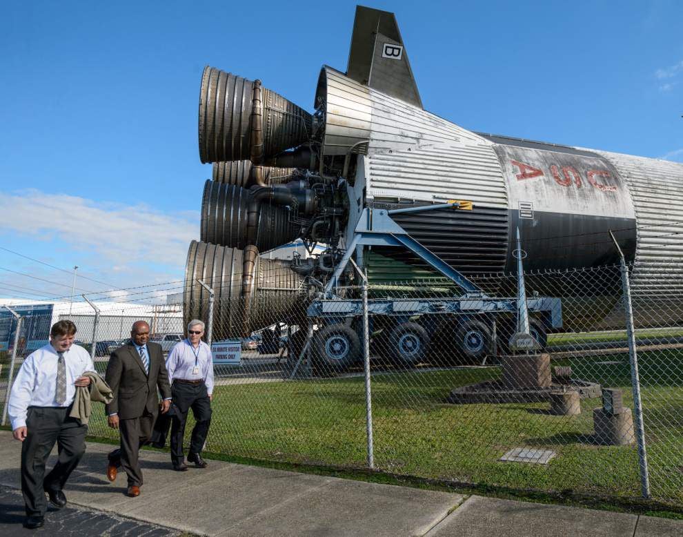 Layoffs to come at Michoud, Stennis Space Center as old vendor loses ...