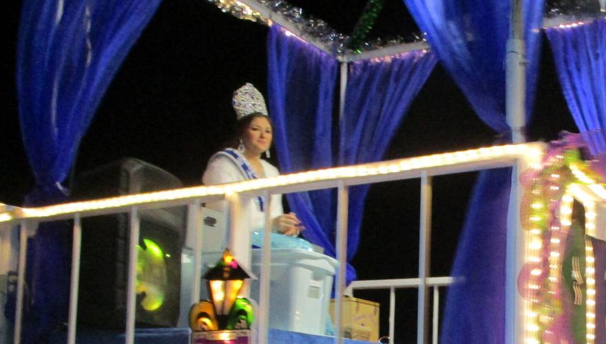 Colorful floats roll in Krewe of Omega's parade | Livingston/Tangipahoa ...