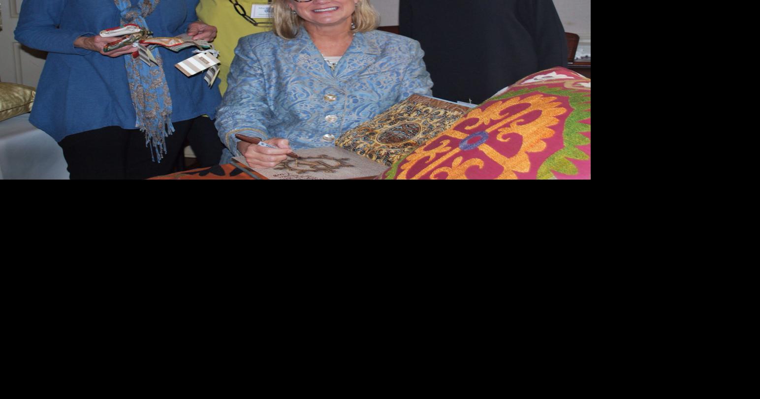 Country Gardeners host author Rebecca Vizard at meeting | St ...