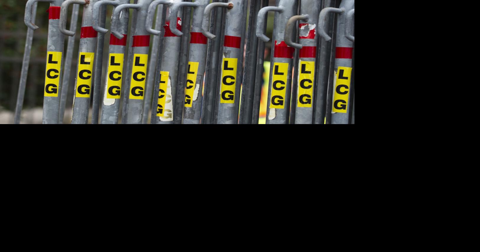 Barricades signal arrival of Mardi Gras parades in Lafayette | News ...