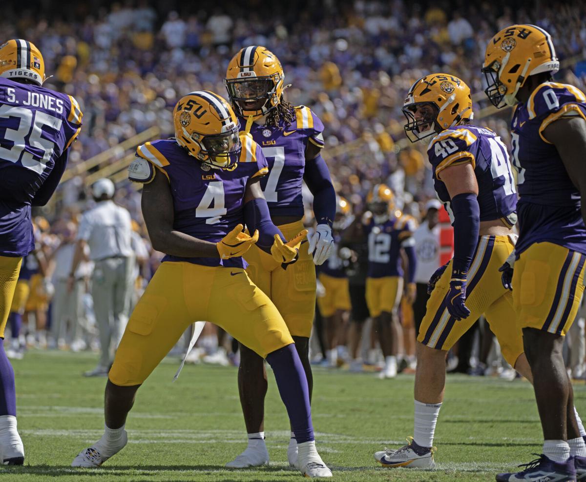 LSU's Bradyn Swinson creates more havoc in win over UCLA | LSU ...