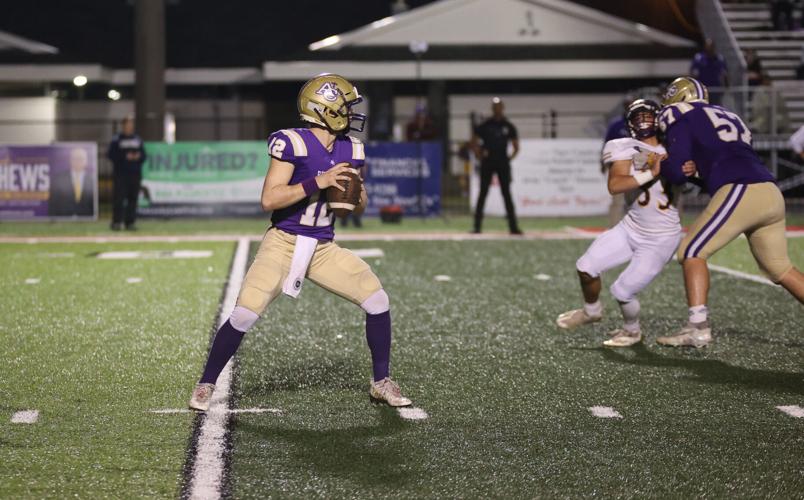 Quarterback Leonard leads ACHS to victory and semi-finals in D4 select ...