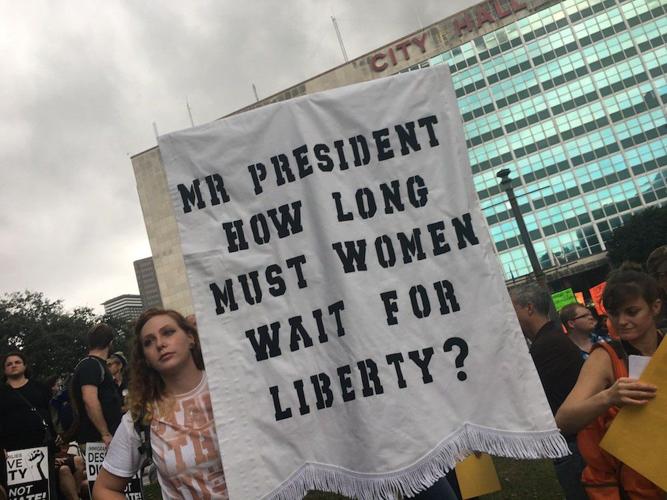 Hundreds march against Trump in New Orleans and "inaugurate the ...