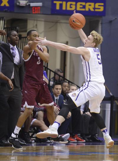 LSU coach Johnny Jones wants his team to play with urgency for 40 ...