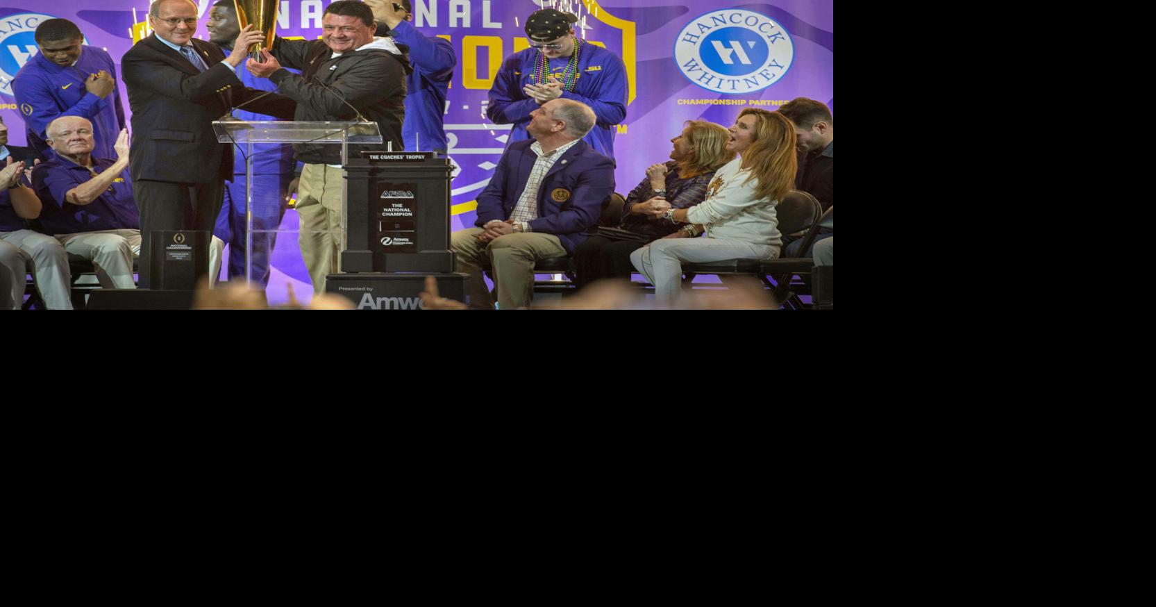 LSU's national champions get heroes' welcome in parade, ceremony: 'I'll ...