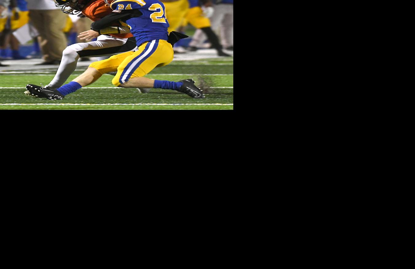 Old school on a new field: Defense sets tone as St. Amant edges East ...