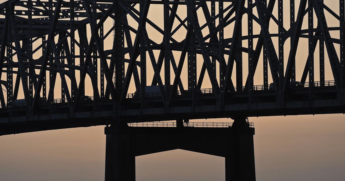 Change to exit off Mississippi River bridge could improve traffic flow ...