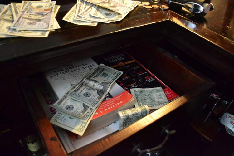 Exclusive: Hear 911 call, view crime scene photos, suicide notes ...