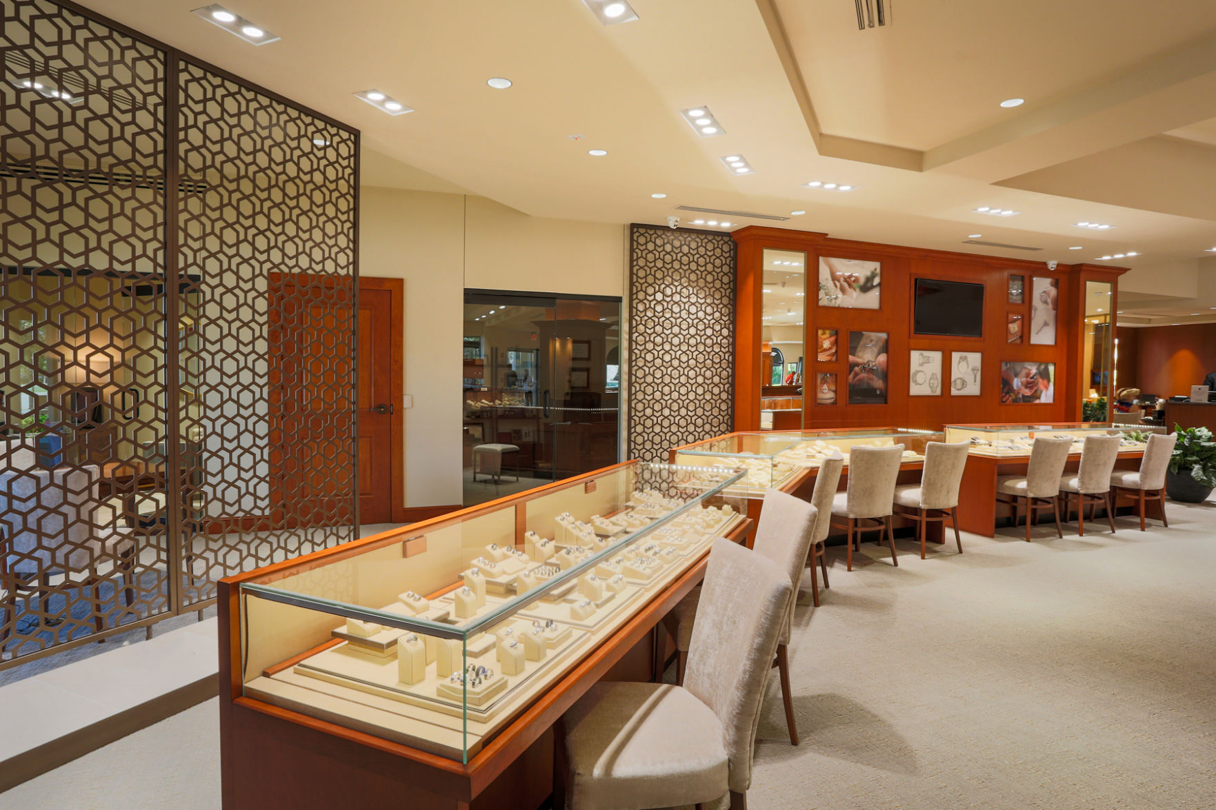 Lee Michaels to add watch repair workshop to Corporate store | Business ...