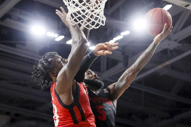 Lafayette's Corey Davis Jr. leads Cougars to Sweet 16 for 1st time in ...