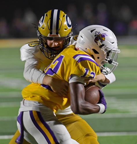 Yellow jackets advance to face Benton in round 2 of playoffs ...