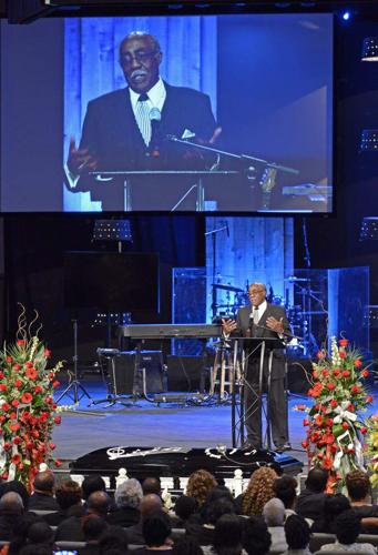 Percy Sledge remembered as a singer who lit up concert stages with his ...