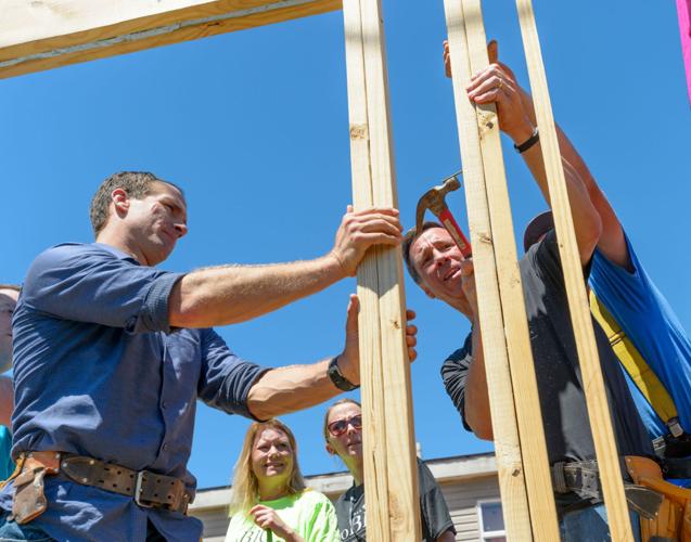 Photos: Drew Brees joins others with 'Spirit to Serve,' helps build New ...