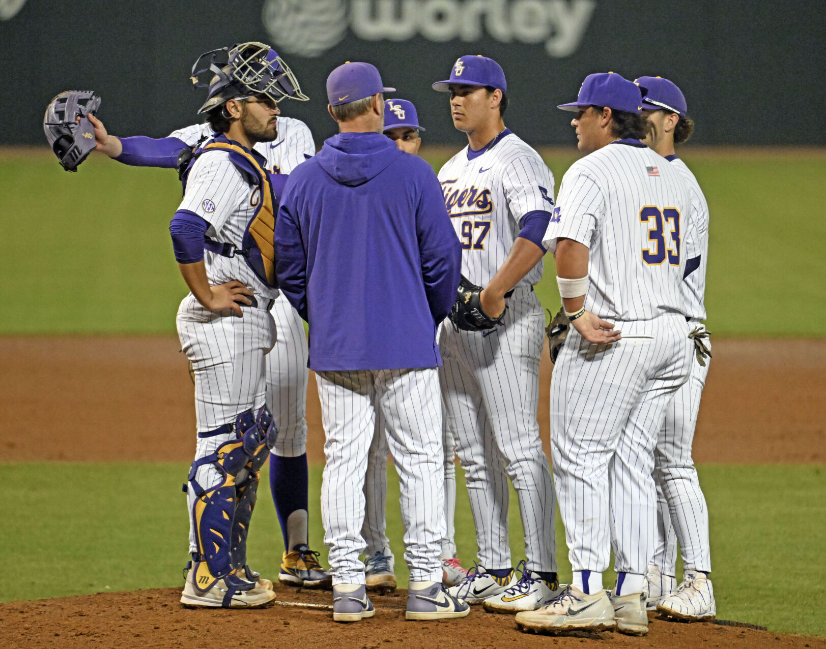 LSU baseball loses to McNeese State, first defeat of 2026 | LSU ...