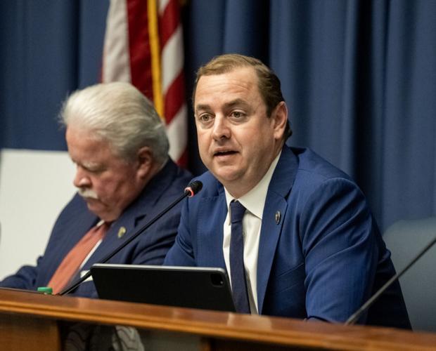 Two La. senators want to name a bridge after Jimmy Buffett | Business ...