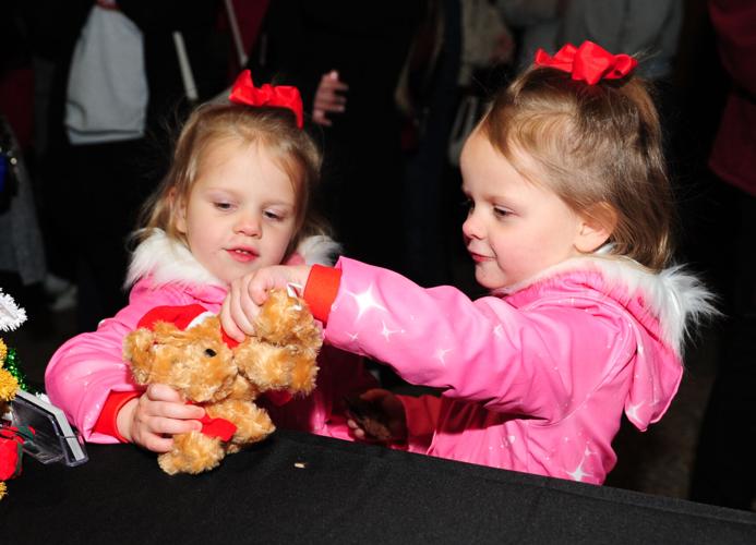 Christmas season kicks off in Denham Springs with Santa visit, lighting ...