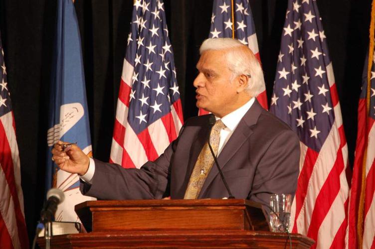 Evangelist Ravi Zacharias speaks at Governor’s Prayer Breakfast | Faith ...