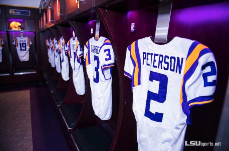 LSU reveals renovated game day locker room to players | LSU ...