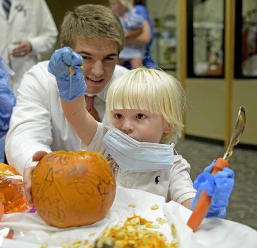 Photos: 'Operation Pumpkin' puts kids, doctors together to carve ...